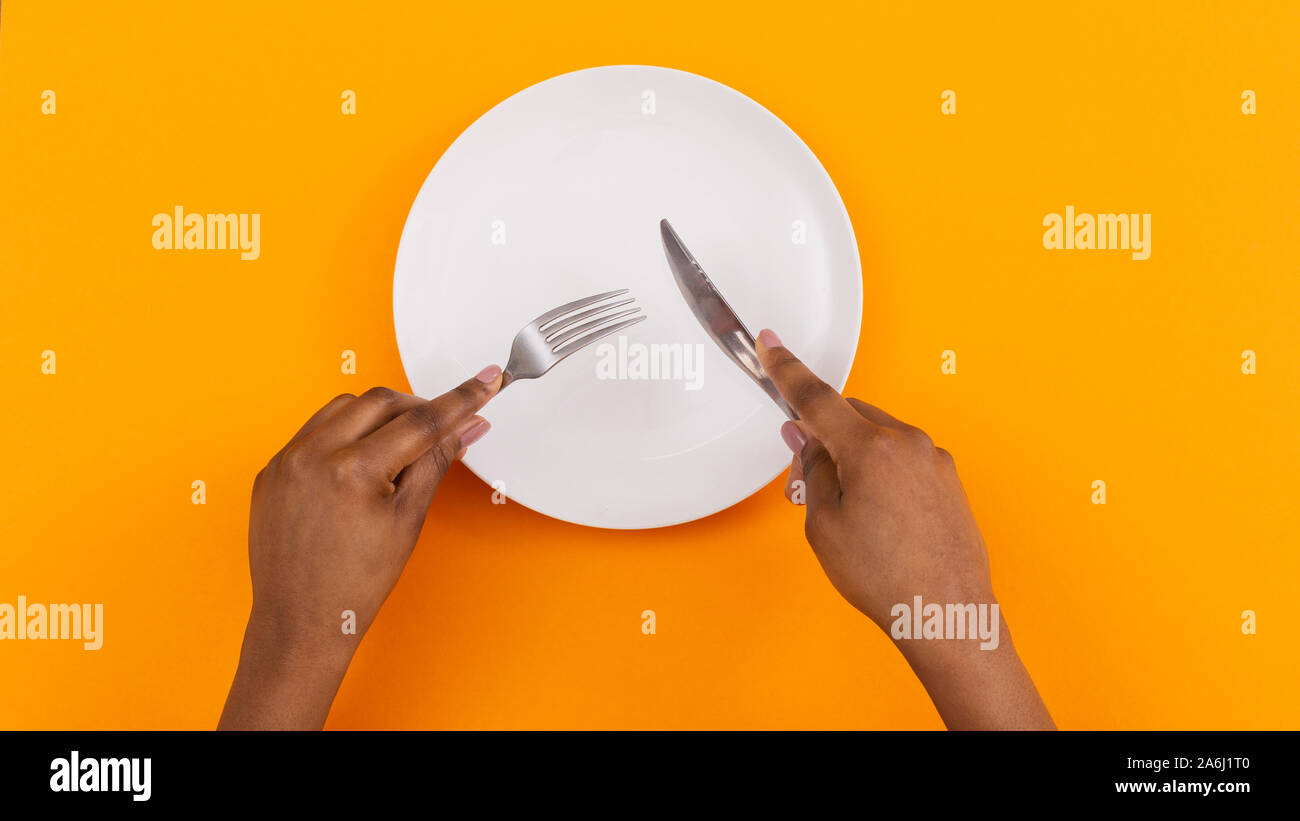 Empty plate hi-res stock photography and images - Alamy