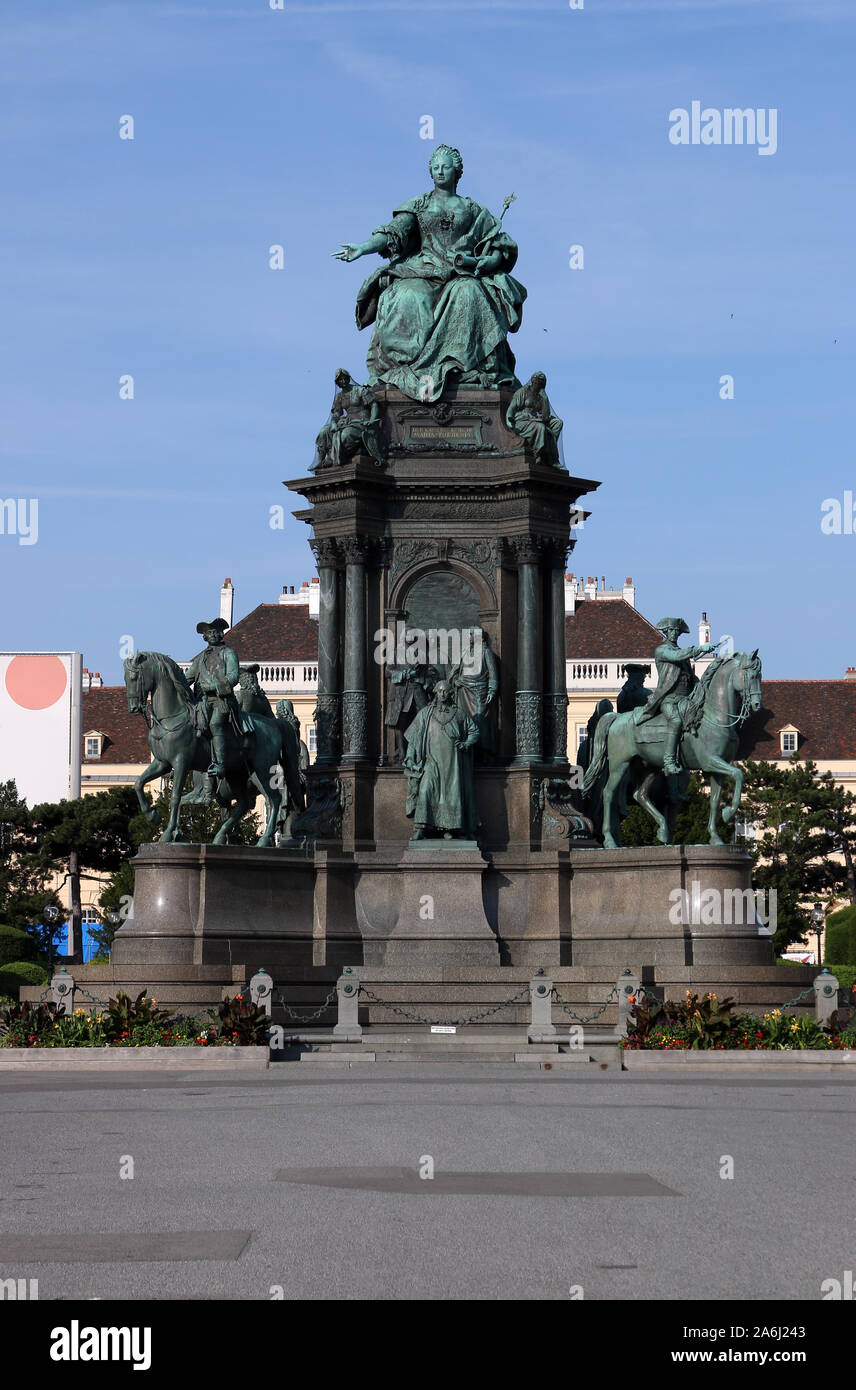Maria theresia sculpture hi-res stock photography and images - Alamy
