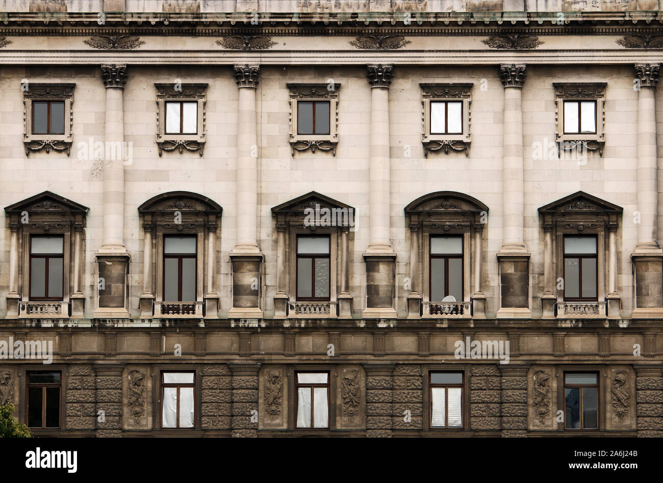 Vienna old city wall hi-res stock photography and images - Alamy
