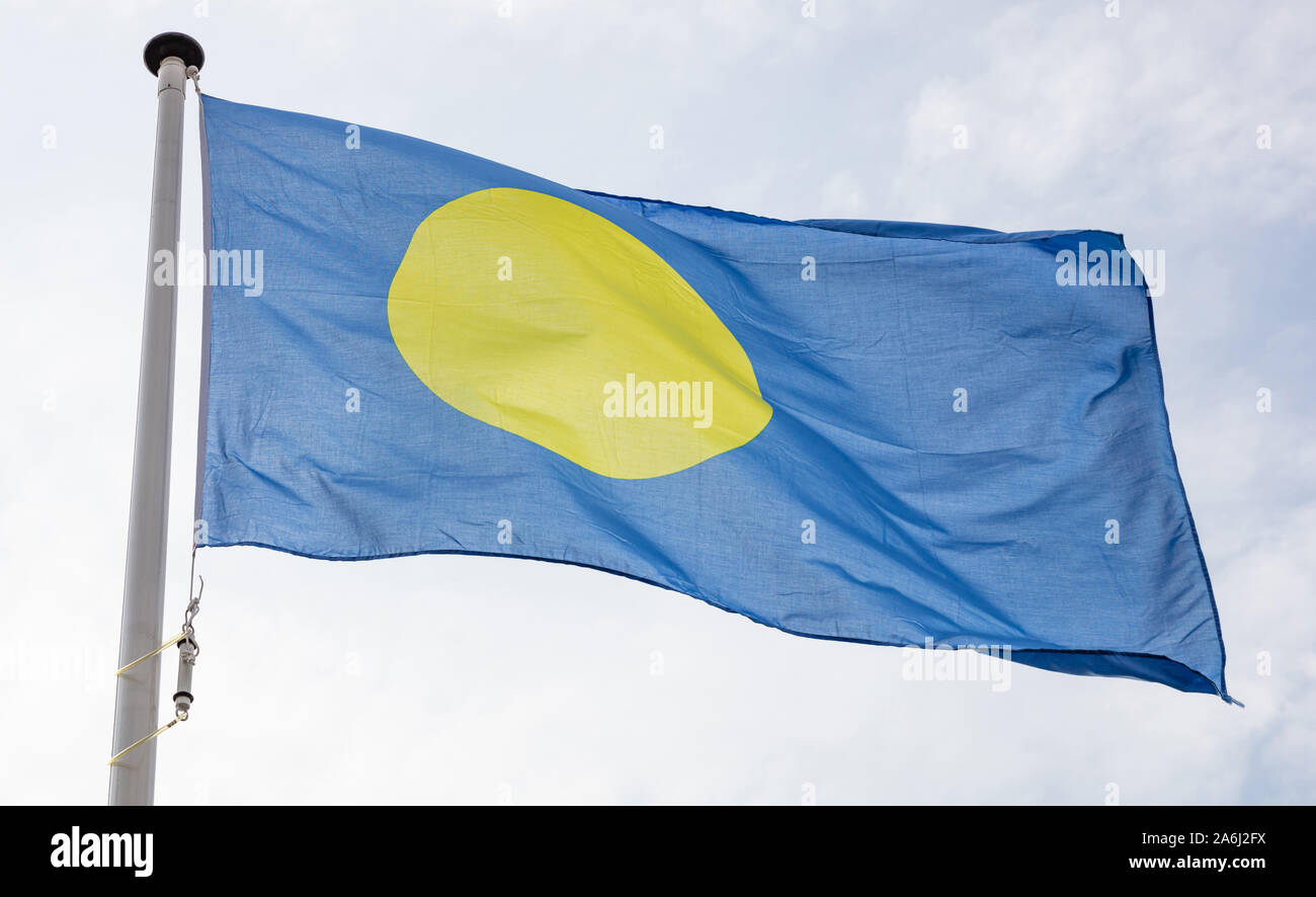 Palauan emblem hi-res stock photography and images - Alamy