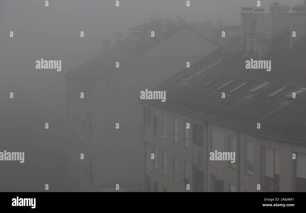 Heavy air pollution Stock Photo - Alamy