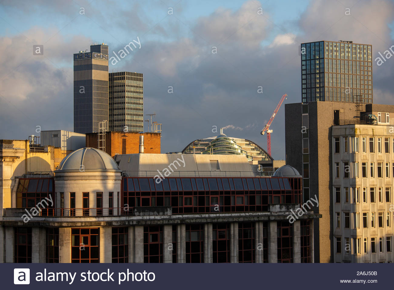 Manchester city skyline silhouette hi-res stock photography and images ...