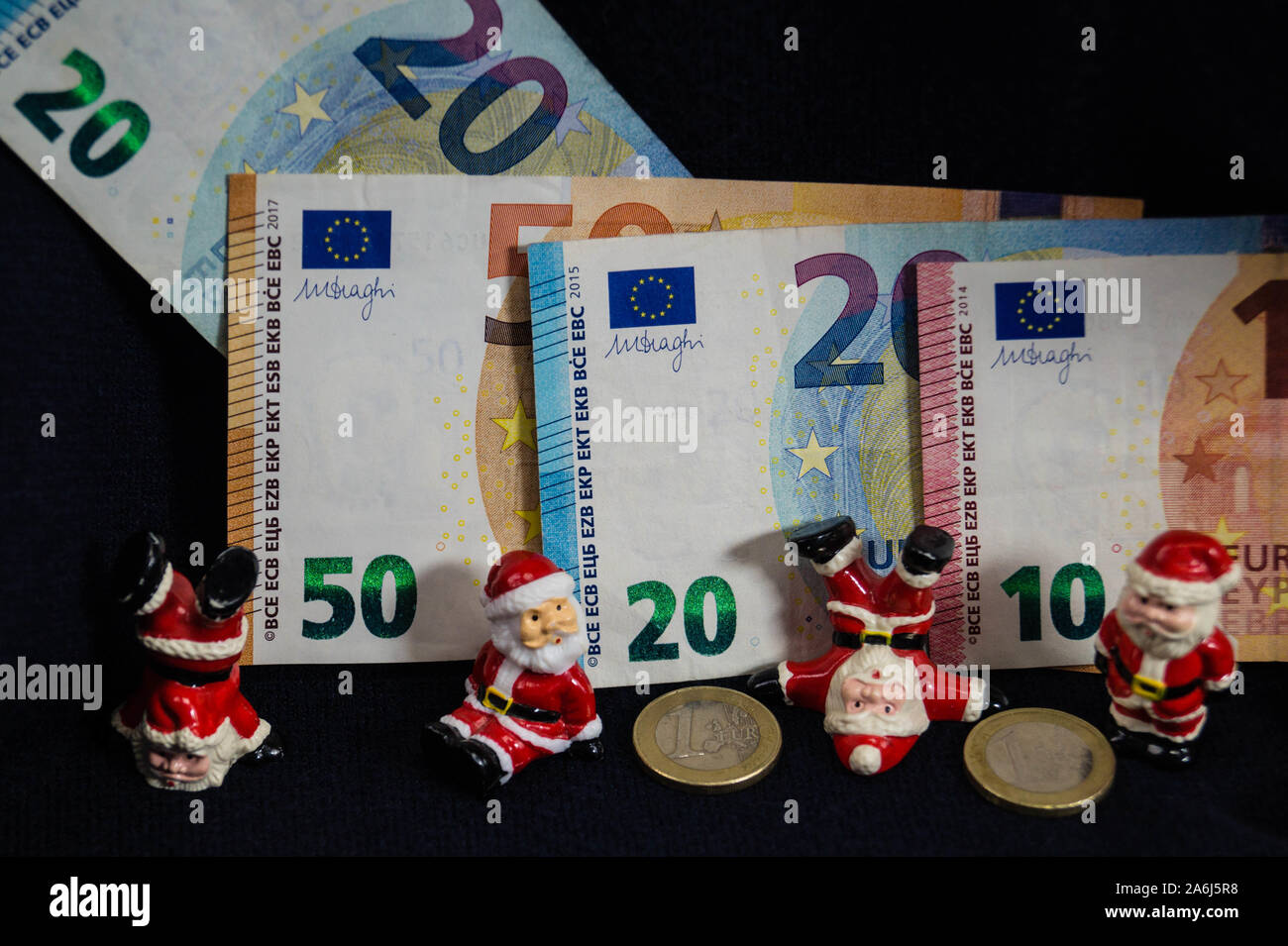 Payroll christmas hi-res stock photography and images - Alamy