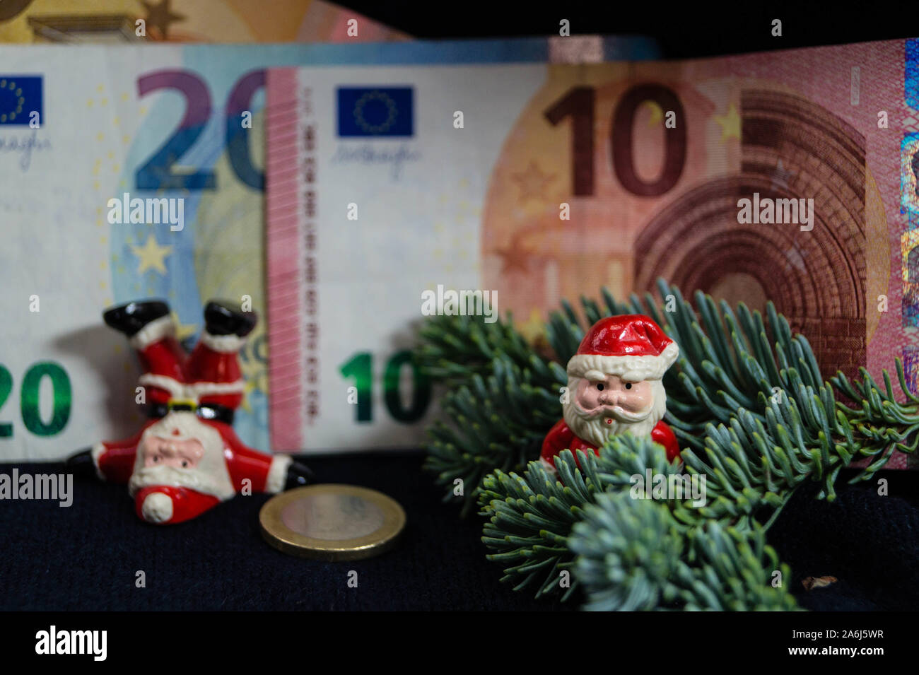 Payroll christmas hi-res stock photography and images - Alamy