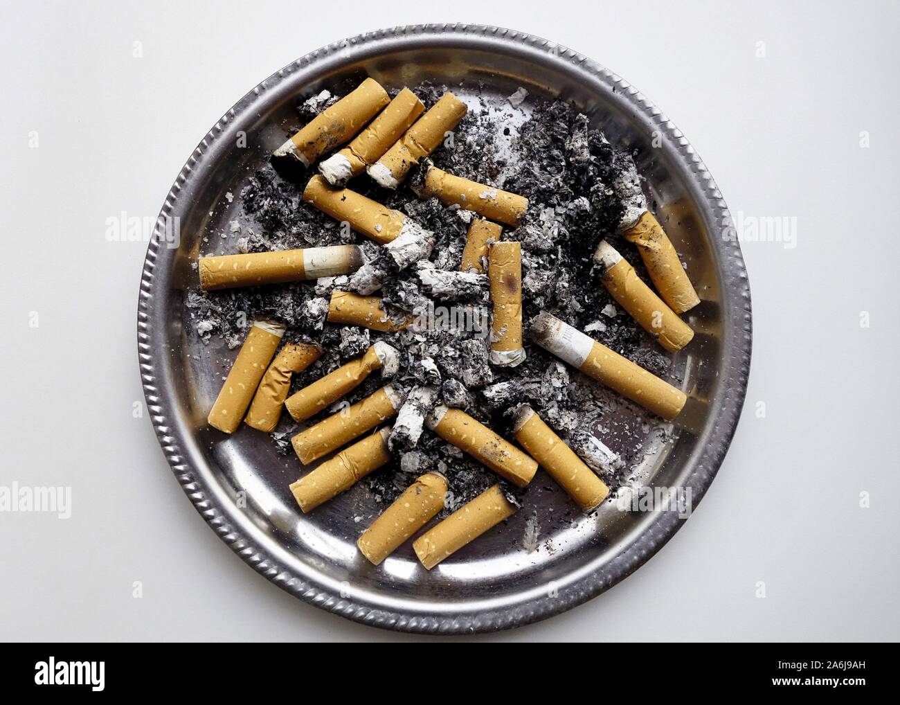 Used cigarettes hi-res stock photography and images - Alamy