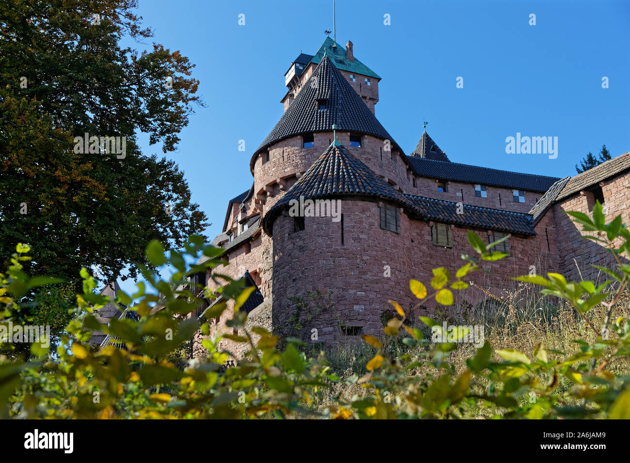 Medieval castle architecture hi-res stock photography and images - Alamy
