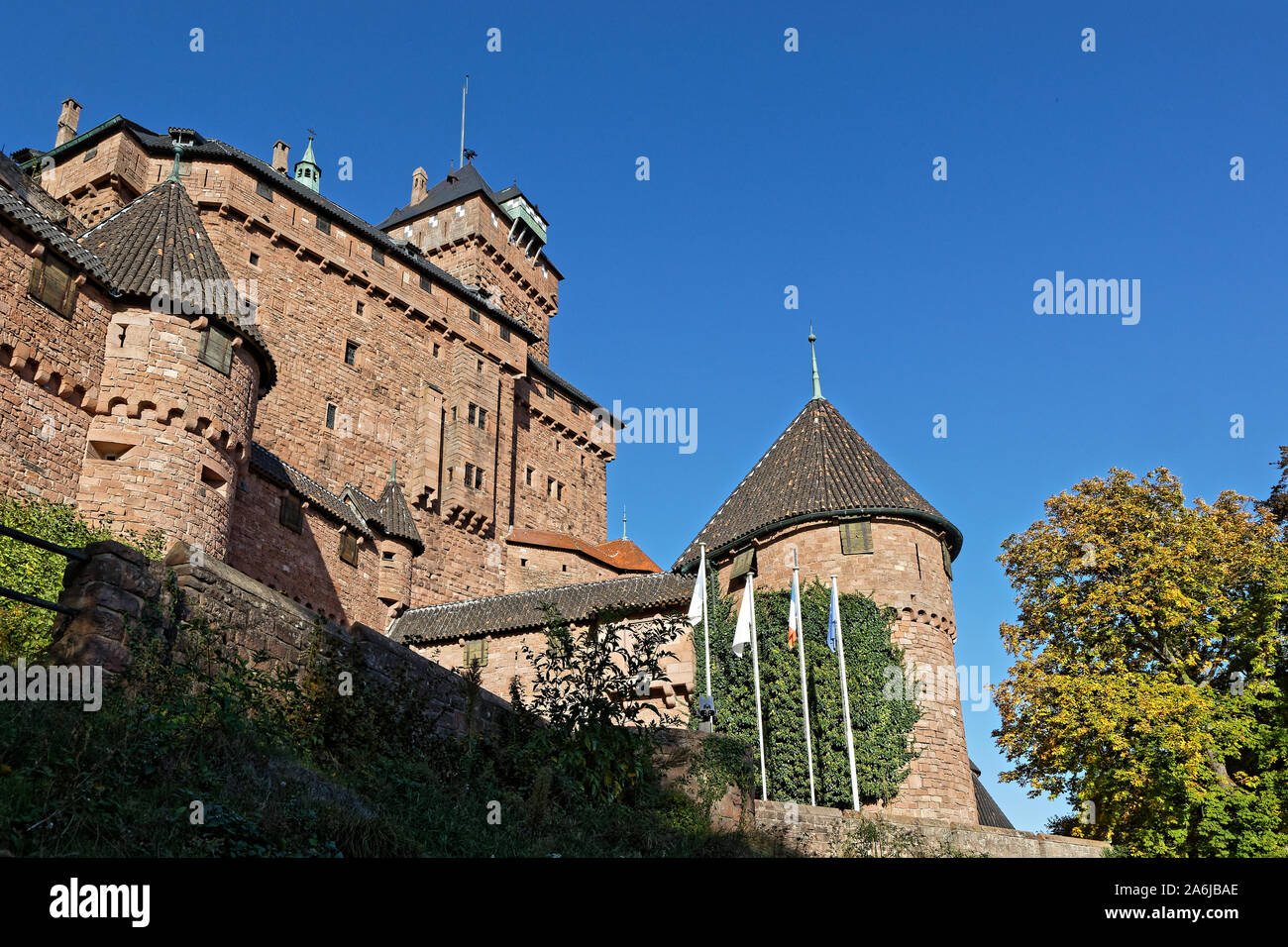 Medieval castle architecture hi-res stock photography and images - Alamy