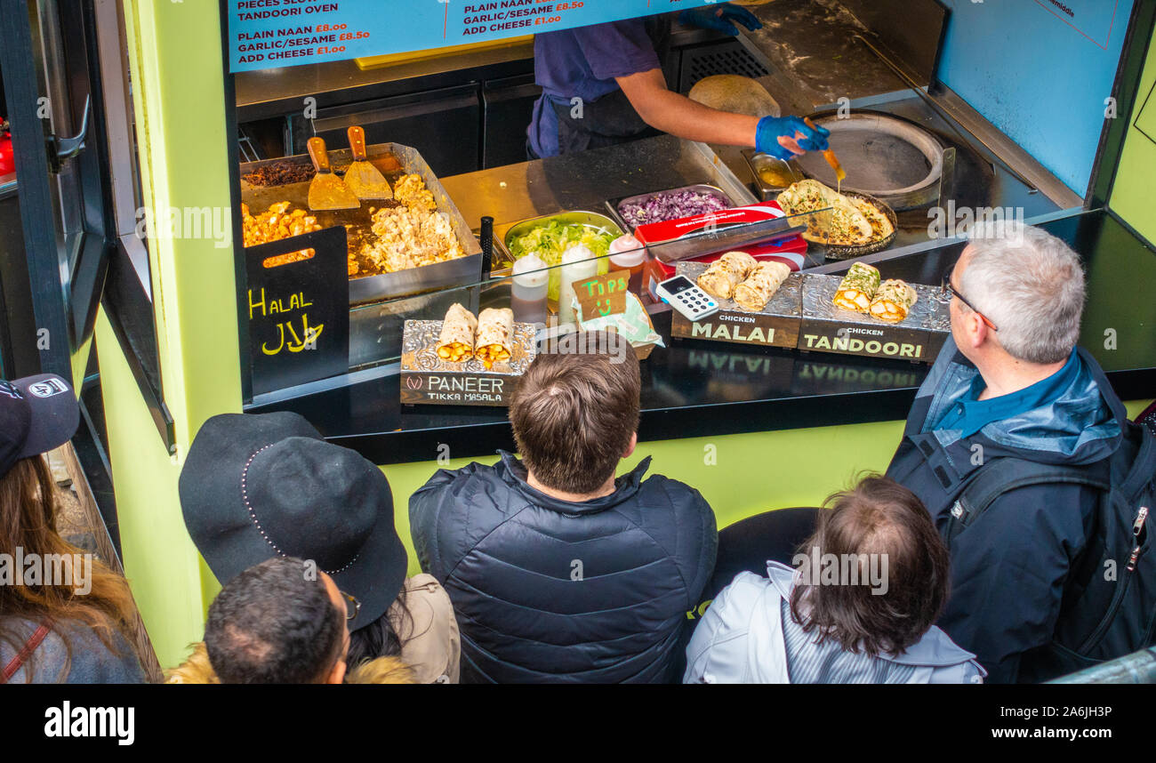 people queueing for food Stock Photo - Alamy