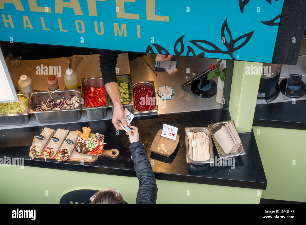 people queueing for food Stock Photo - Alamy