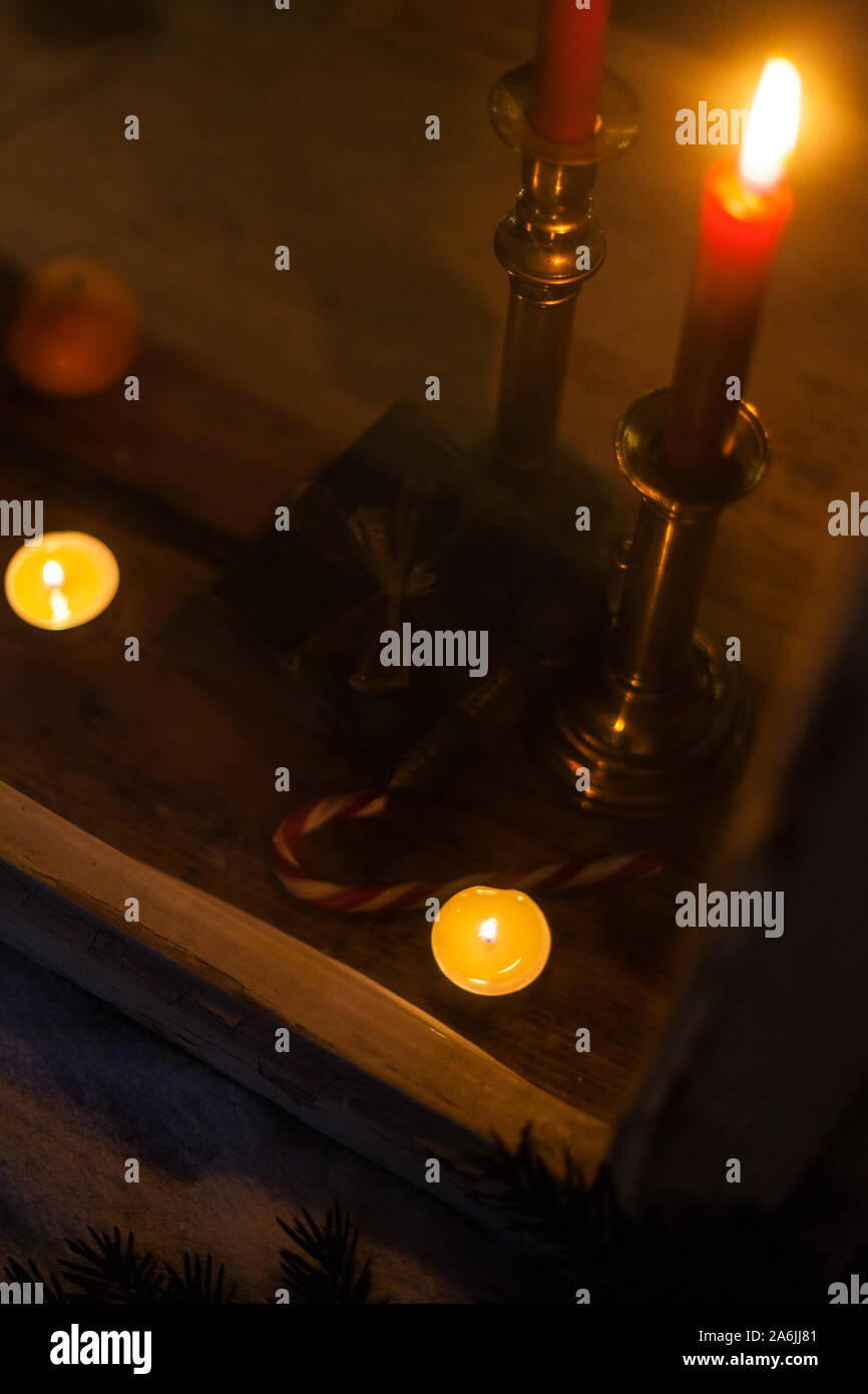 Old window frames hi-res stock photography and images - Alamy