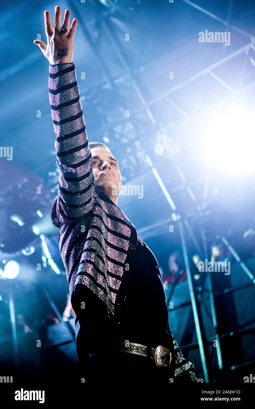 Skanderborg, Denmark. 07th, August 2019. Robbie Williams, the English ...