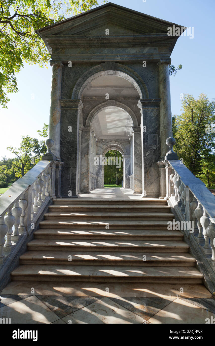 Marble palladian bridge hi-res stock photography and images - Alamy