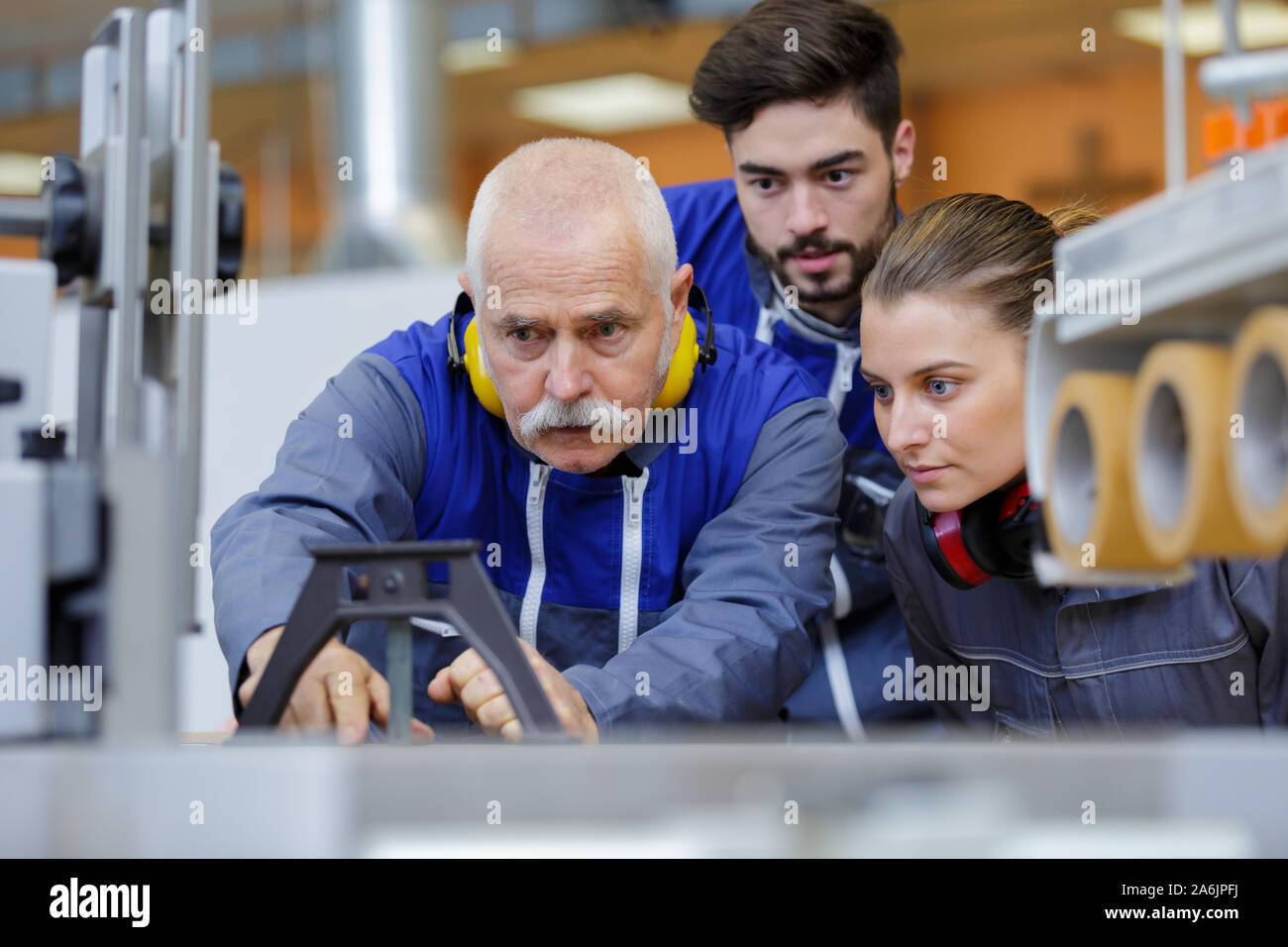 Female machinery operative hi-res stock photography and images - Alamy