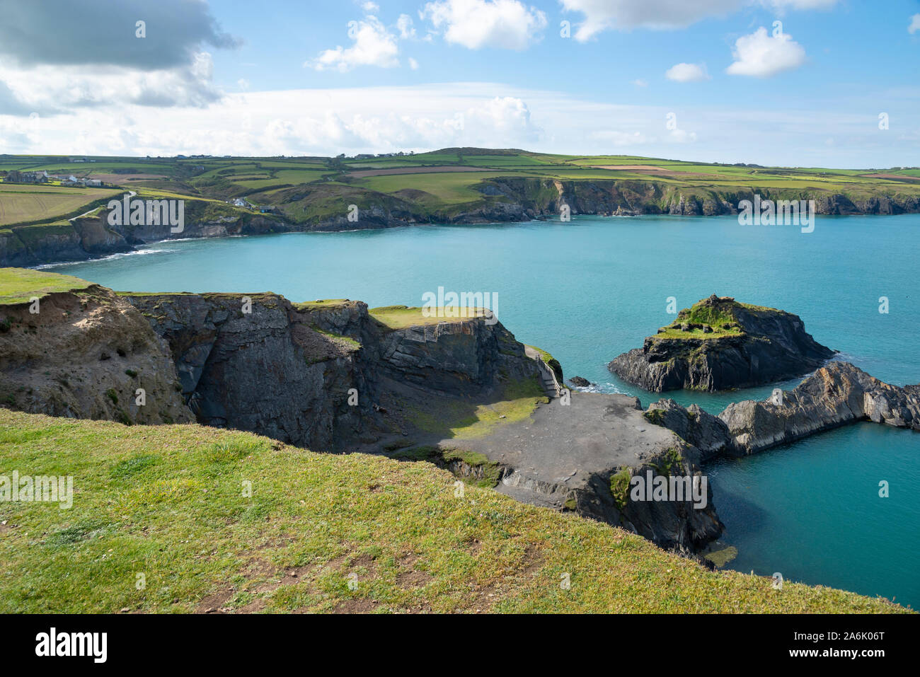 Quarry ruins hi-res stock photography and images - Alamy