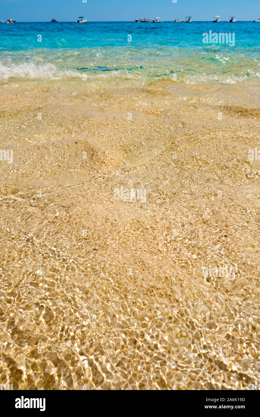 Sardinia gabbiani beach hi-res stock photography and images - Alamy