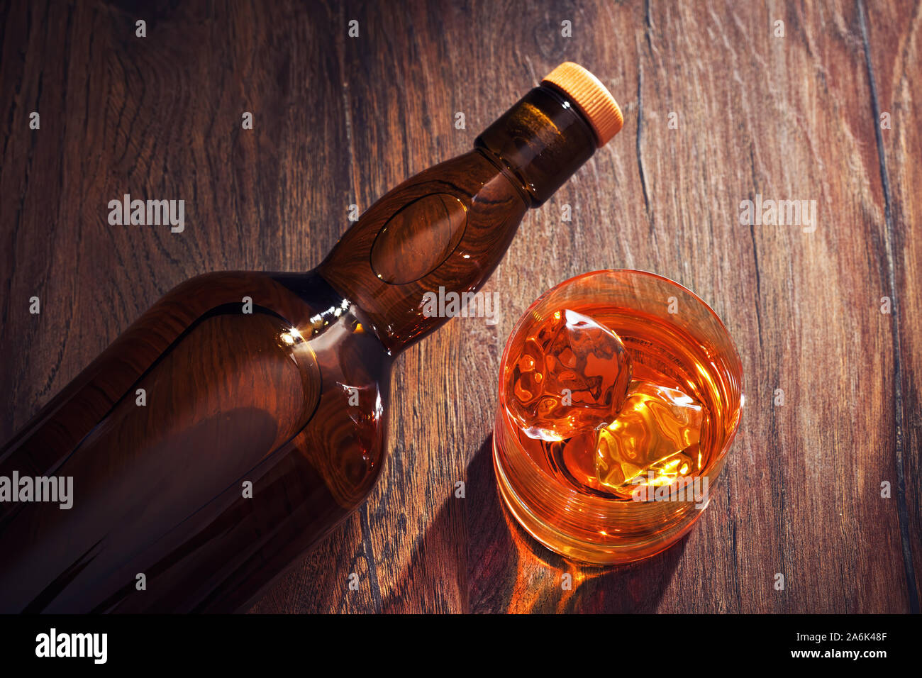 Pub bar from above hi-res stock photography and images - Alamy