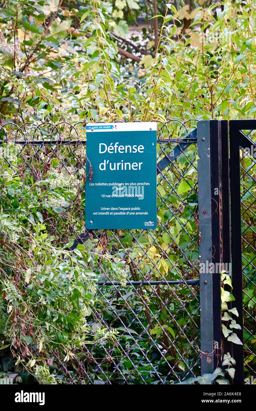 No urination sign hi-res stock photography and images - Alamy