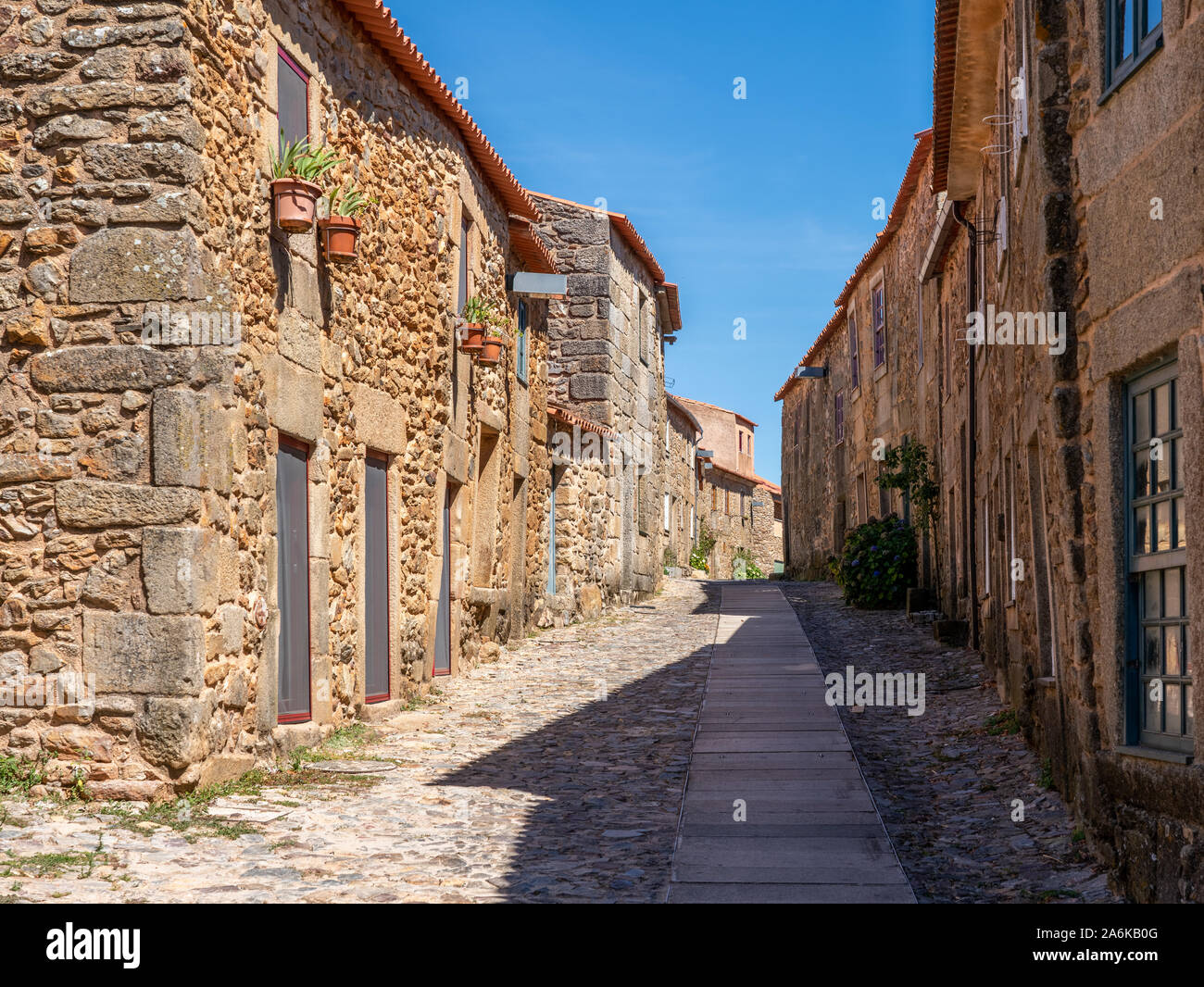 Castelo rodrigo portugal hi-res stock photography and images - Alamy