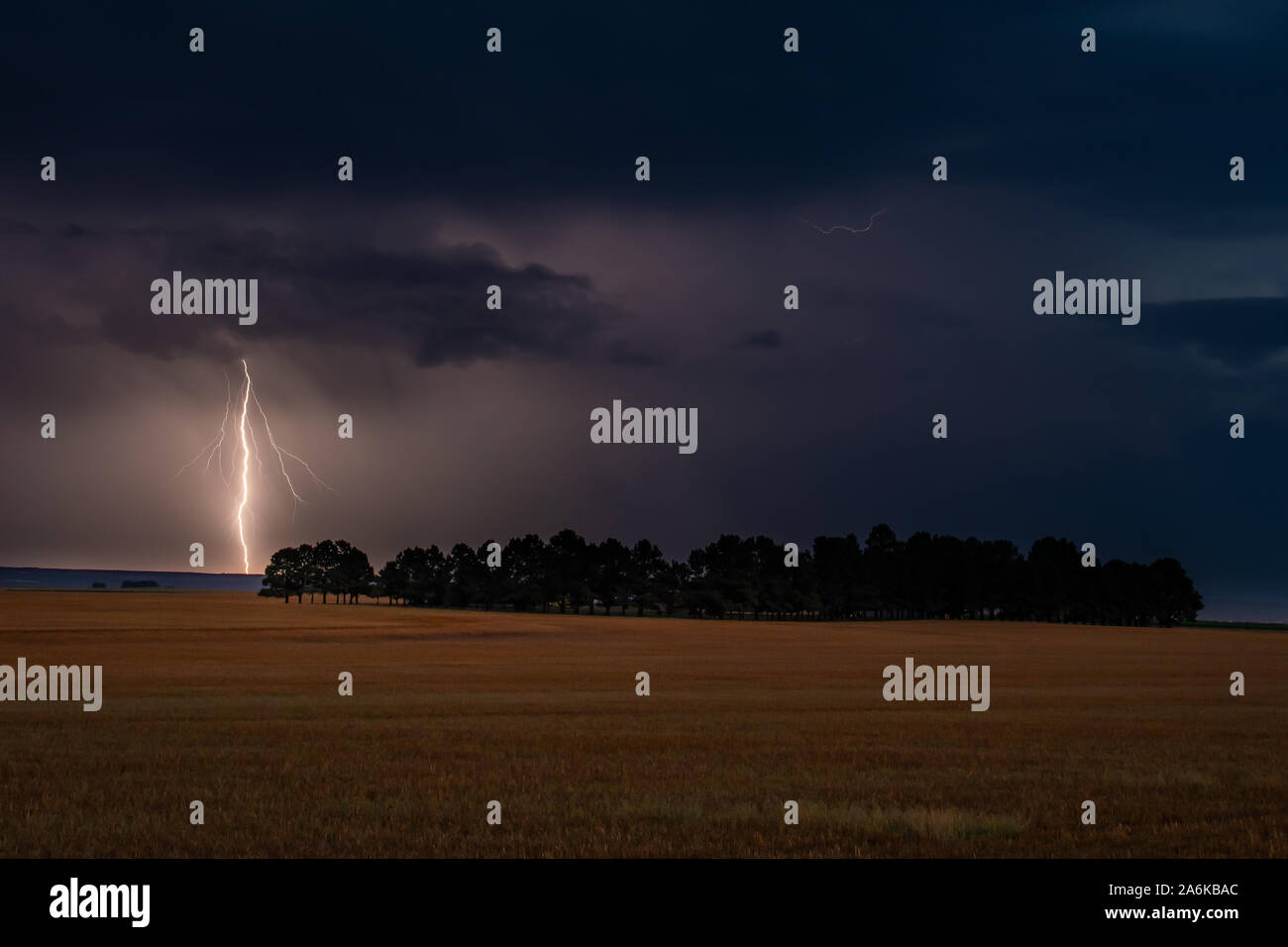 Lightning storm capture hi-res stock photography and images - Alamy