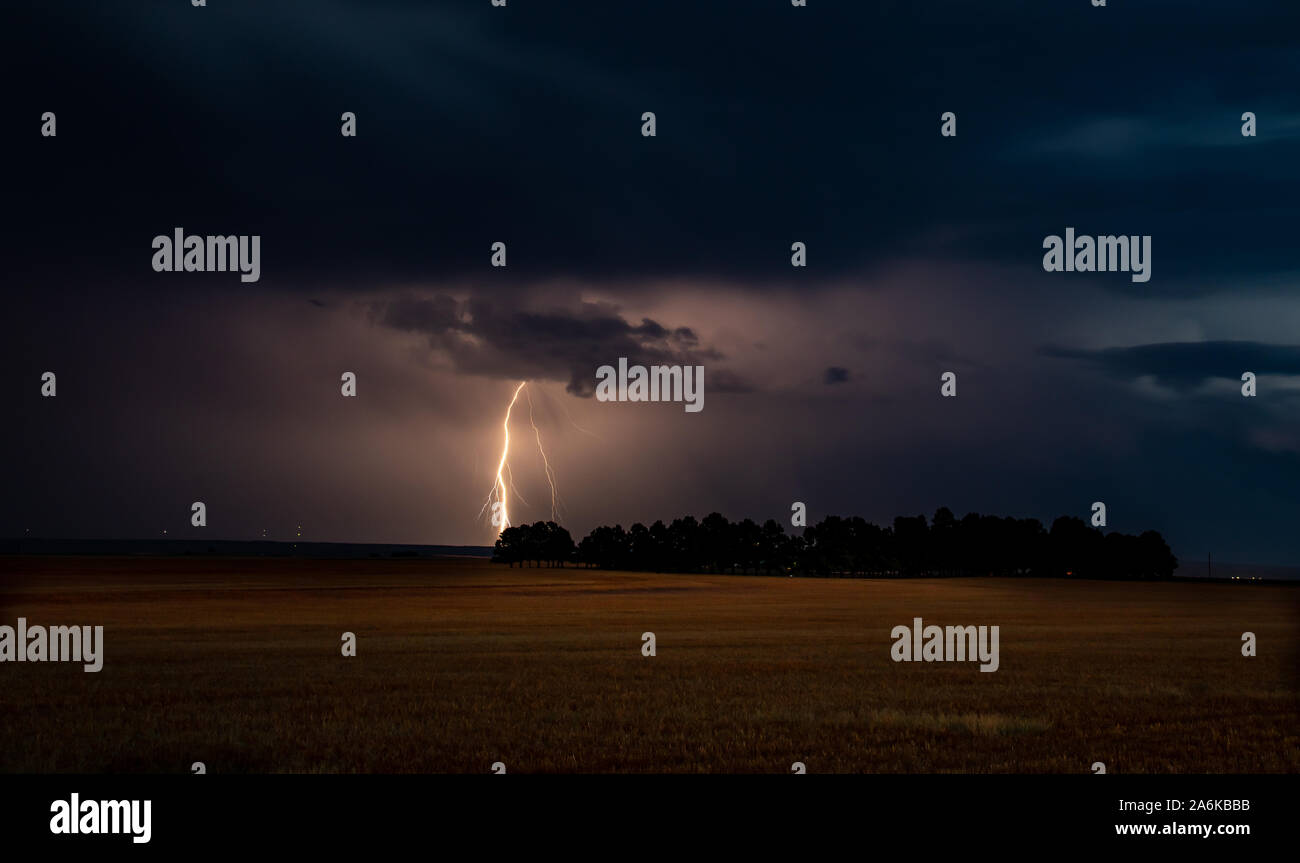 Lightning storm capture hi-res stock photography and images - Alamy