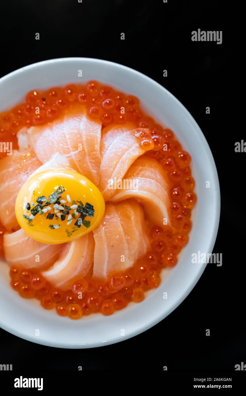 Salmon Donburi with salmon roe and egg Stock Photo - Alamy