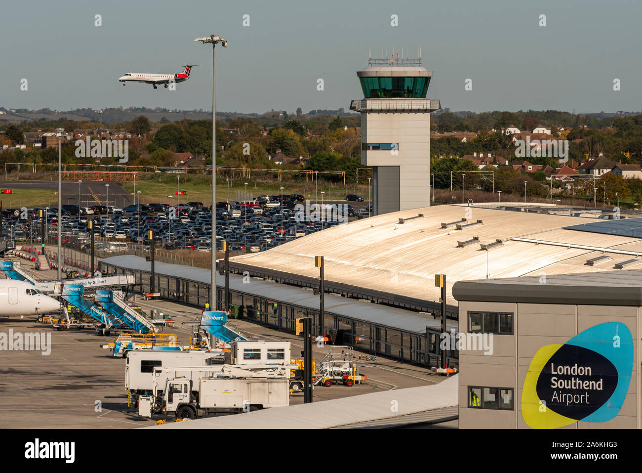 Air traffic control tower london hi-res stock photography and images ...