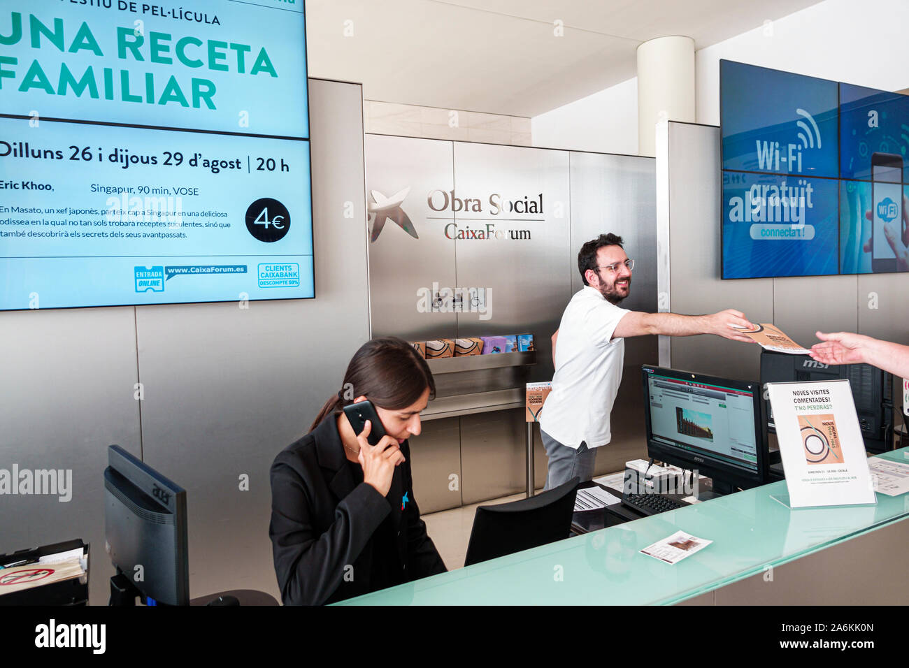 Museum ticket desk hi-res stock photography and images - Alamy