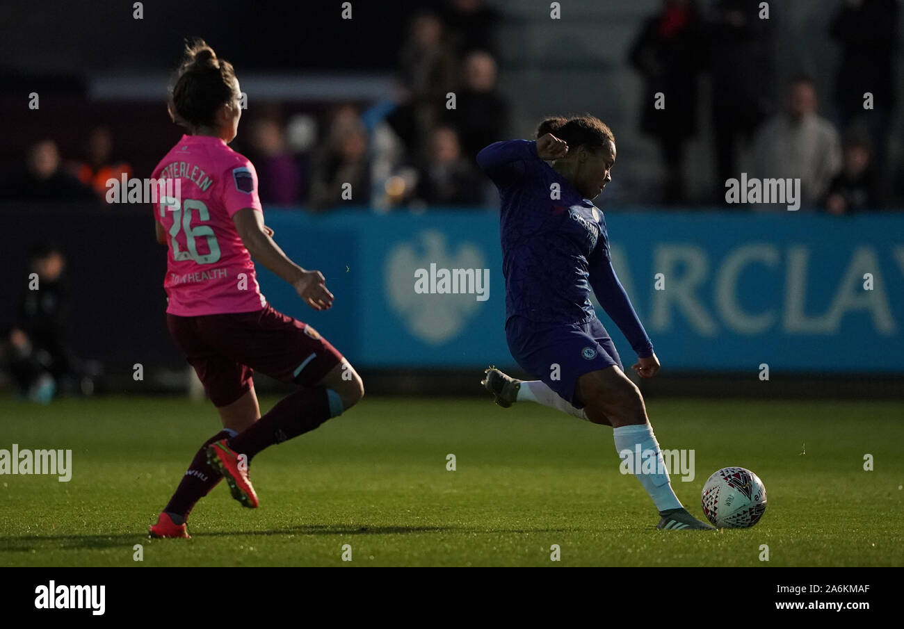 Chelsea womens drew spence hi-res stock photography and images - Alamy
