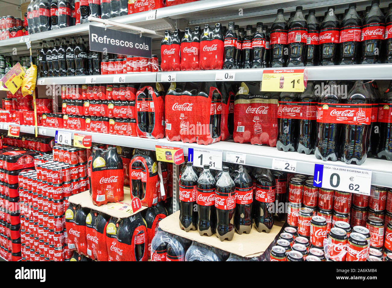 Inside Carrefour High Resolution Stock Photography and Images - Alamy