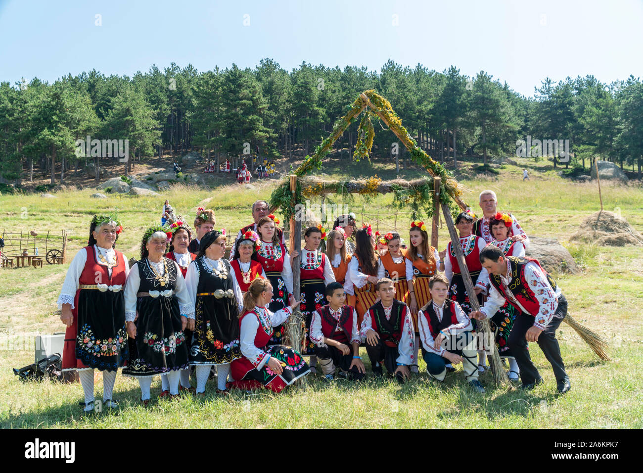 Bulgarian folk dances hi-res stock photography and images - Alamy