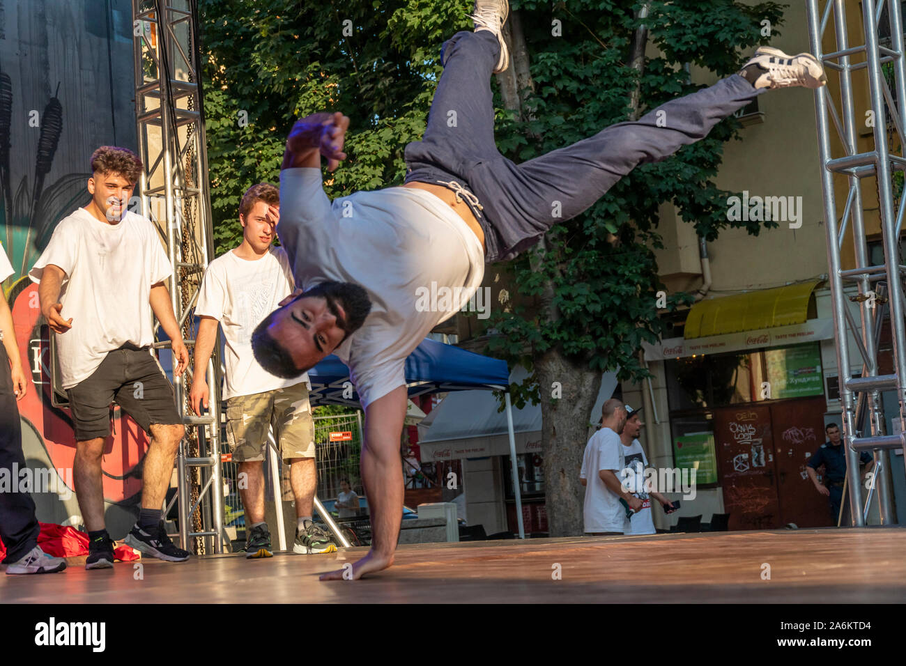Group breakdancers on stage hi-res stock photography and images - Alamy