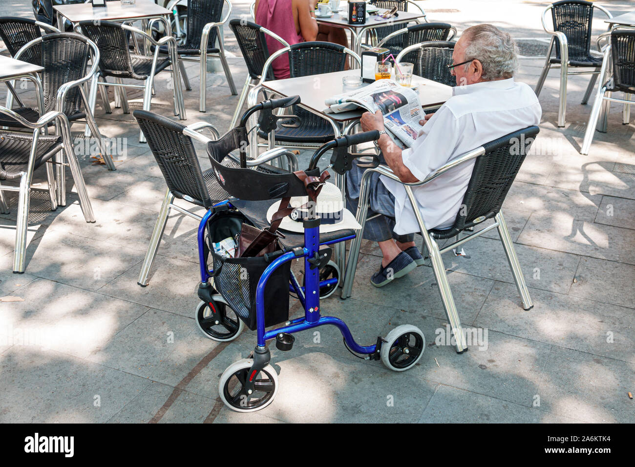 Barcelona Spain,Catalonia Catalunya,Avinguda Diagonal,sidewalk cafe ...