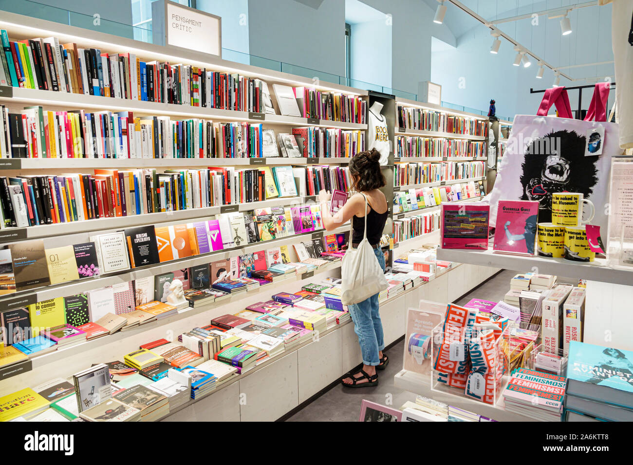 Bookstore hi-res stock photography and images - Alamy