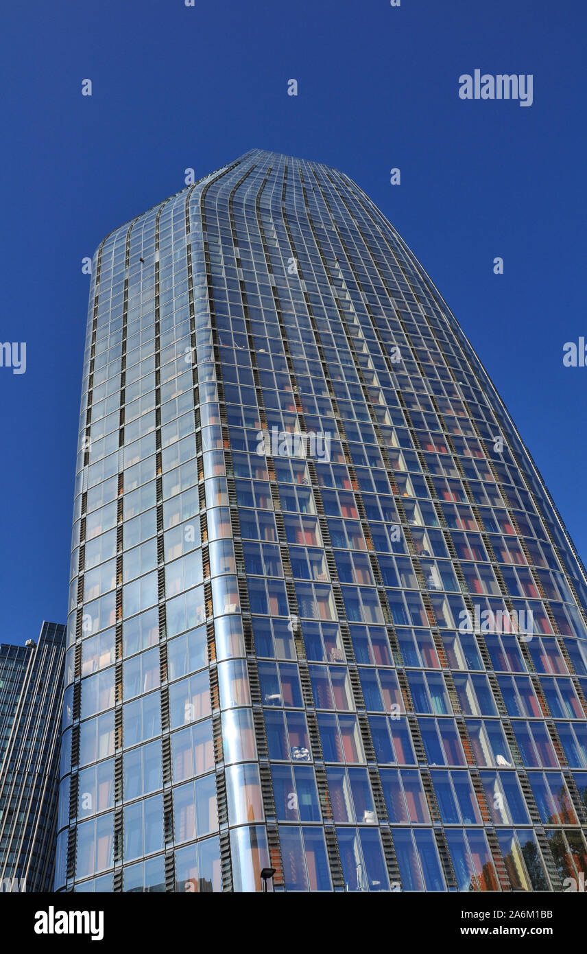 Mixed use tower hi-res stock photography and images - Alamy