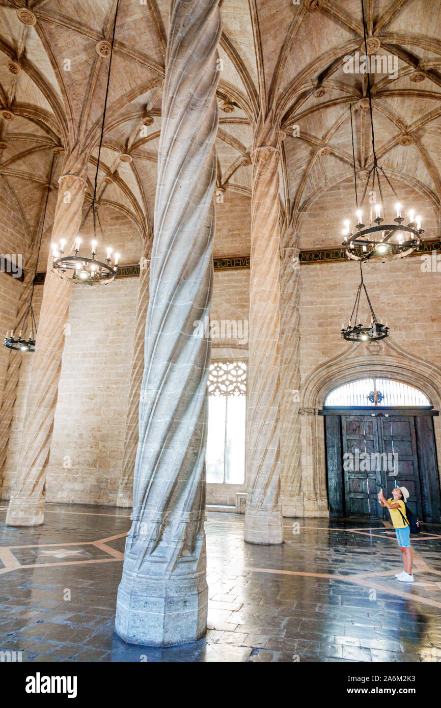 City hall columns hi-res stock photography and images - Alamy