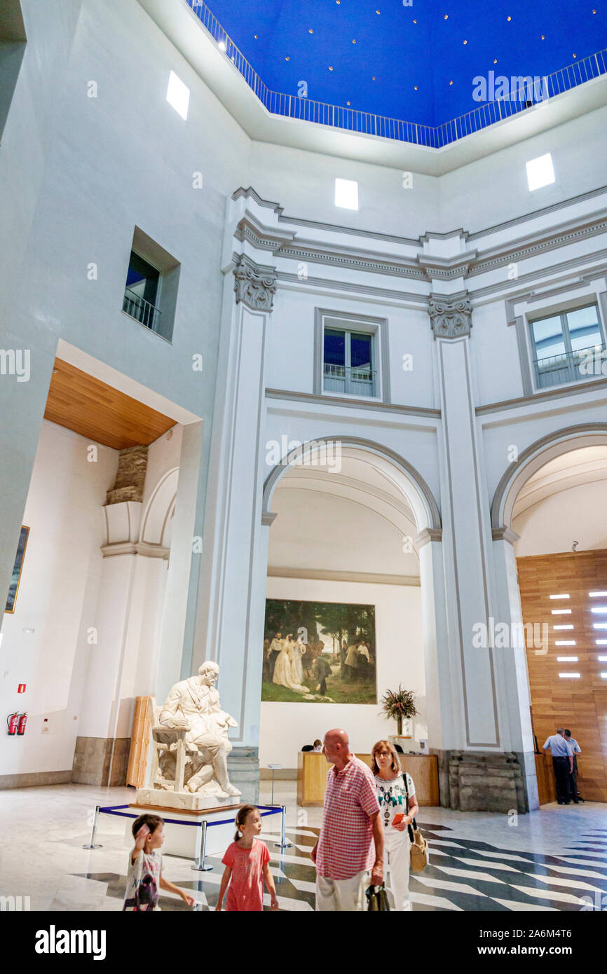 Atrium visitors people girls hi-res stock photography and images - Alamy