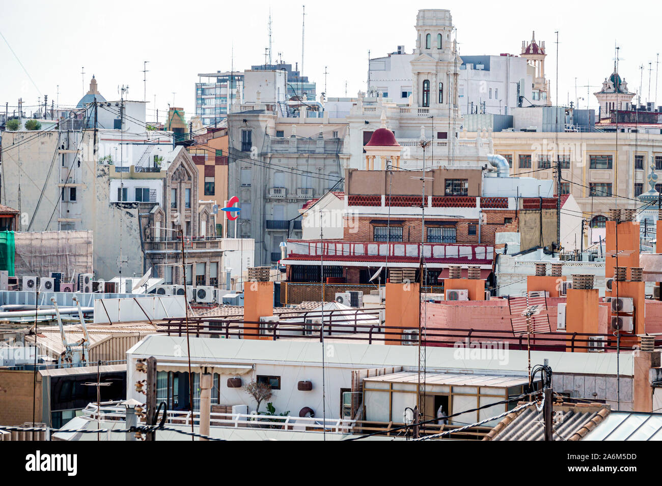 Cable antenna hi-res stock photography and images - Alamy