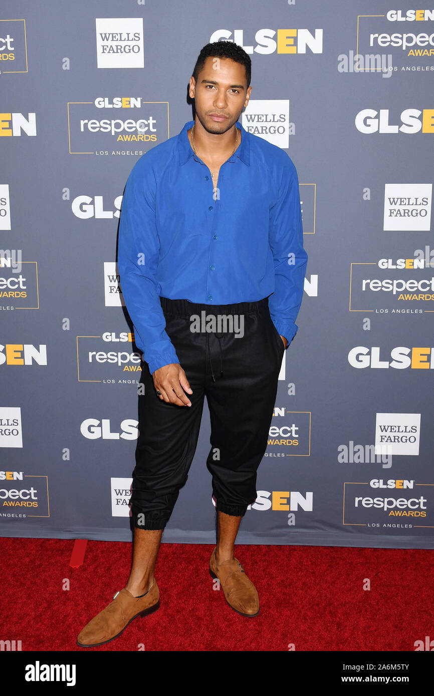 BEVERLY HILLS, CA - OCTOBER 25: Elliot Knight attends the 2019 GLSEN ...