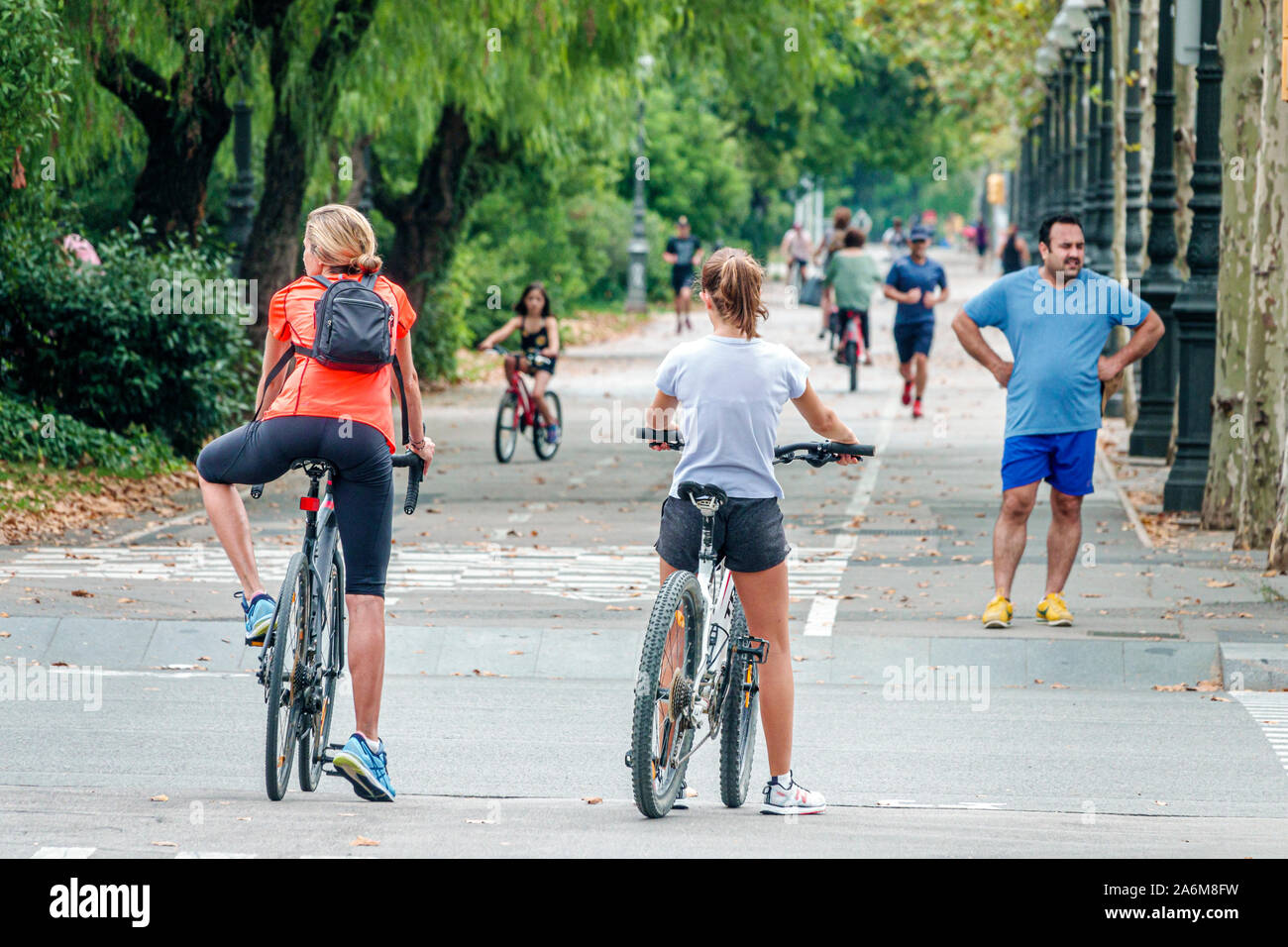 Bicycles children barcelona hi-res stock photography and images - Alamy