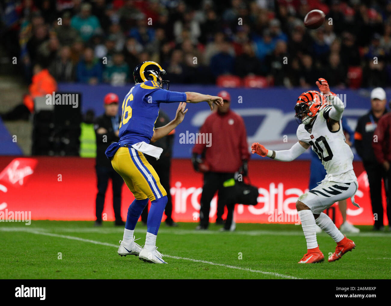 Wembley Stadium, London, UK. 27th Oct, 2019. National Football League ...