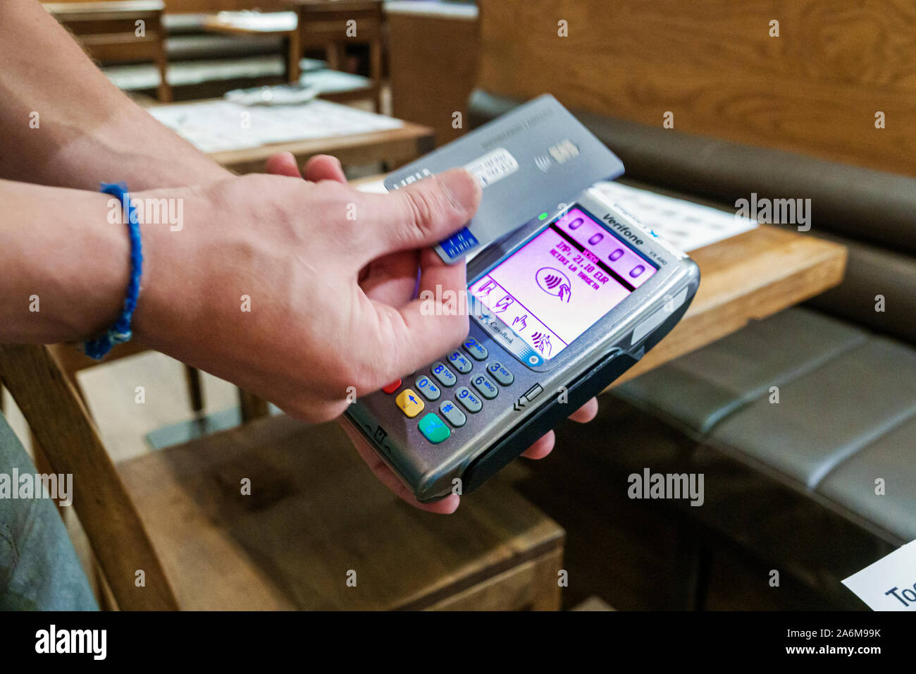 Credit Card Scanner High Resolution Stock Photography and Images - Alamy