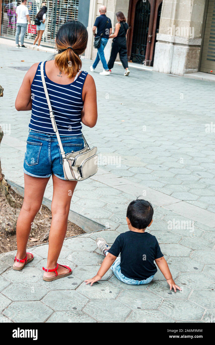Misbehaving children and store hi-res stock photography and images - Alamy