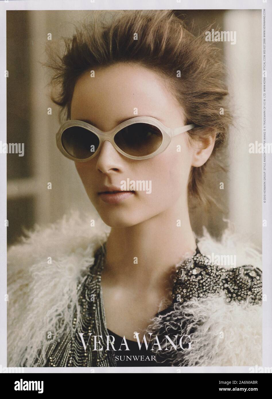 poster advertising Vera Wang fashion house with Anna de Rijk in paper ...