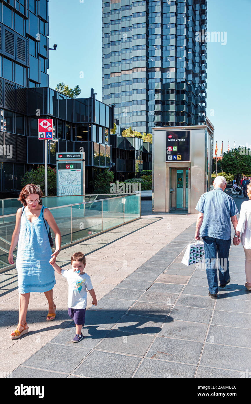Diagonal metro station hi-res stock photography and images - Alamy