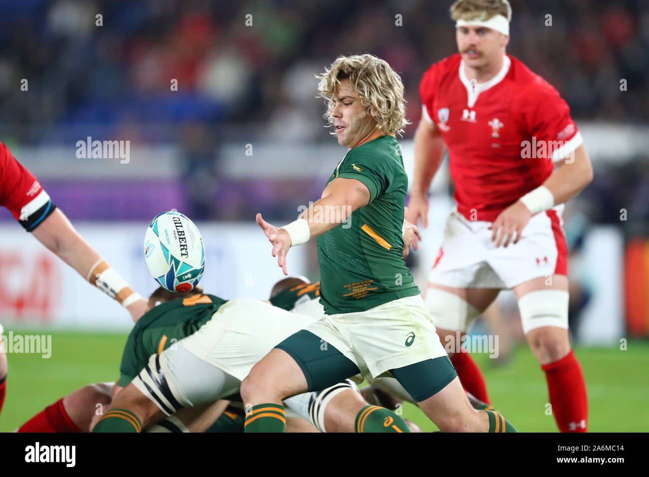 Yokohama, Kanagawa, Japan. 27th Oct, 2019. Faf de Klerk (RSA) Rugby ...