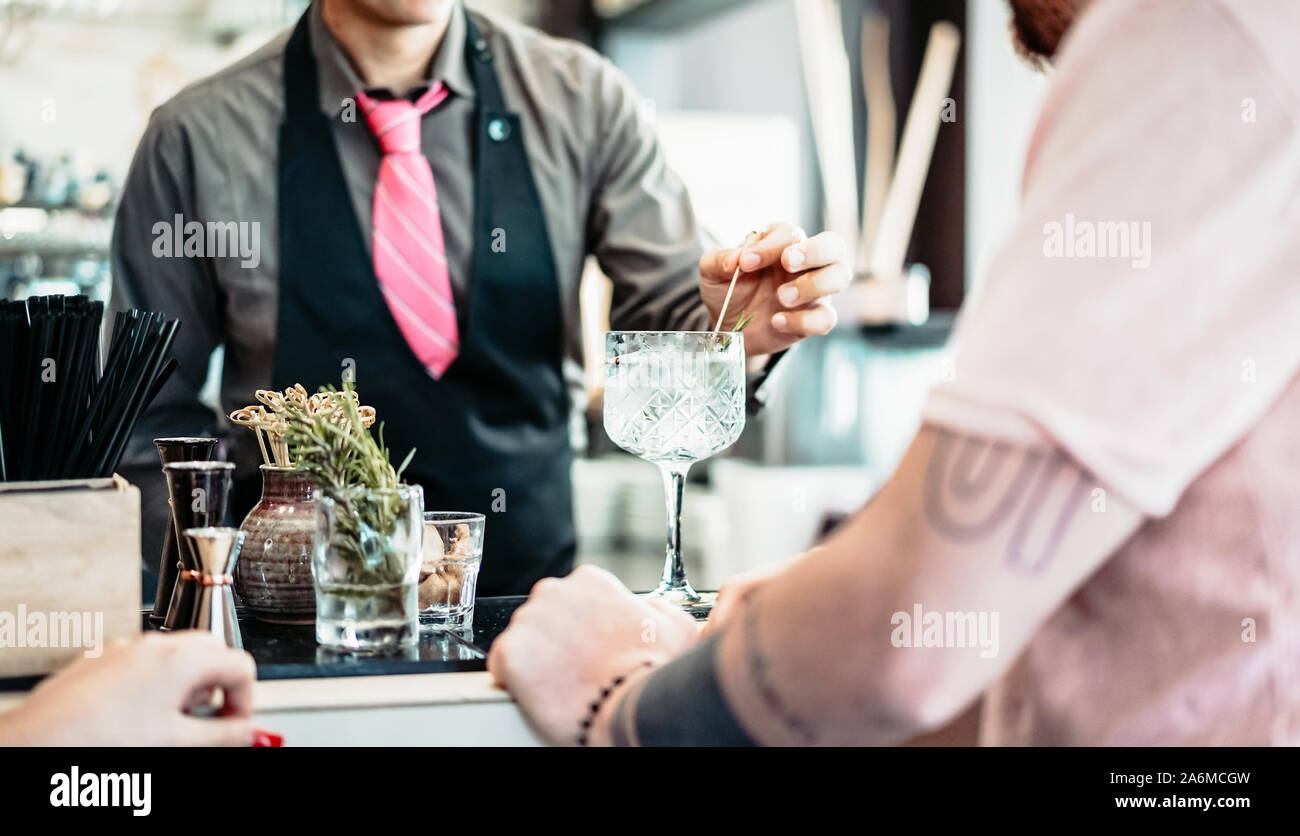American bar hi-res stock photography and images - Alamy