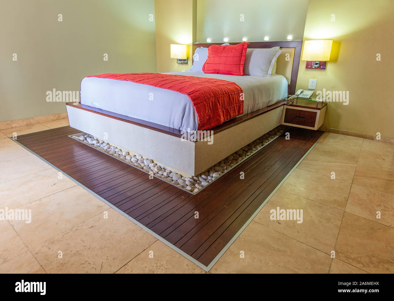 Bad hotel room hi-res stock photography and images - Alamy