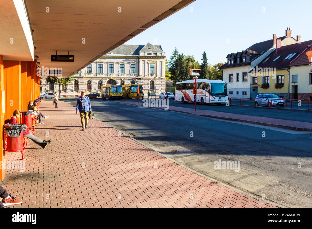 Coach terminal hi-res stock photography and images - Alamy