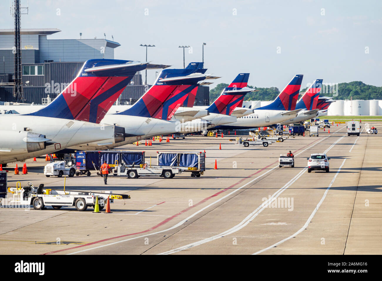 Delta atlanta georgia hi-res stock photography and images - Alamy