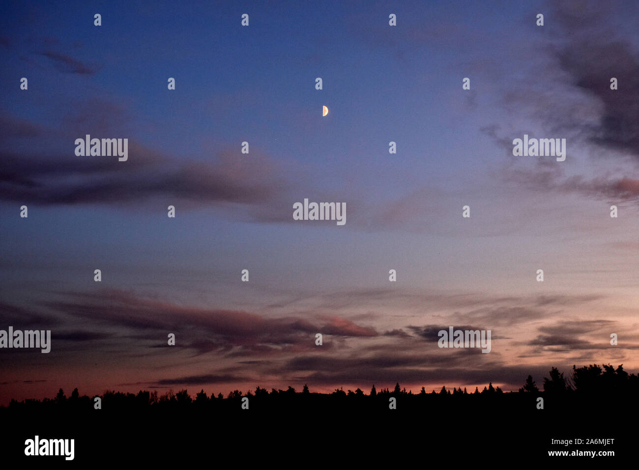 Night moon sunset hi-res stock photography and images - Alamy